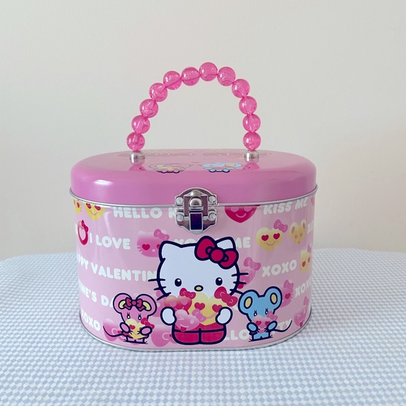 Hello Kitty | Accessories | Hello Kitty Valentines Day Tinstoragedisplay Box | Poshmark